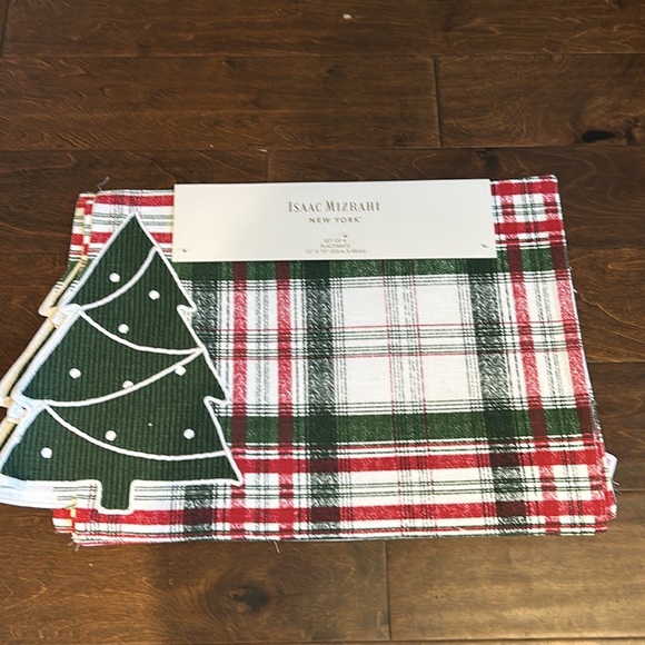 Isaac Mizrahi | Dining | Isaac Mizrahi Set Of 4 Placemats New Christmas Tree Plaid Red Green ...